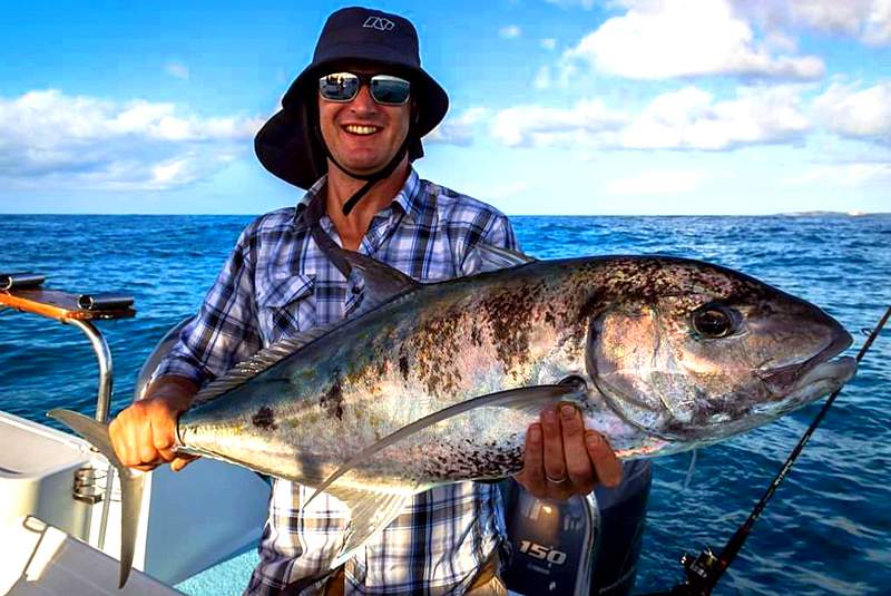 MOZAMBIQUE GIANT TREVALLY - GT! - FishBazaruto.com